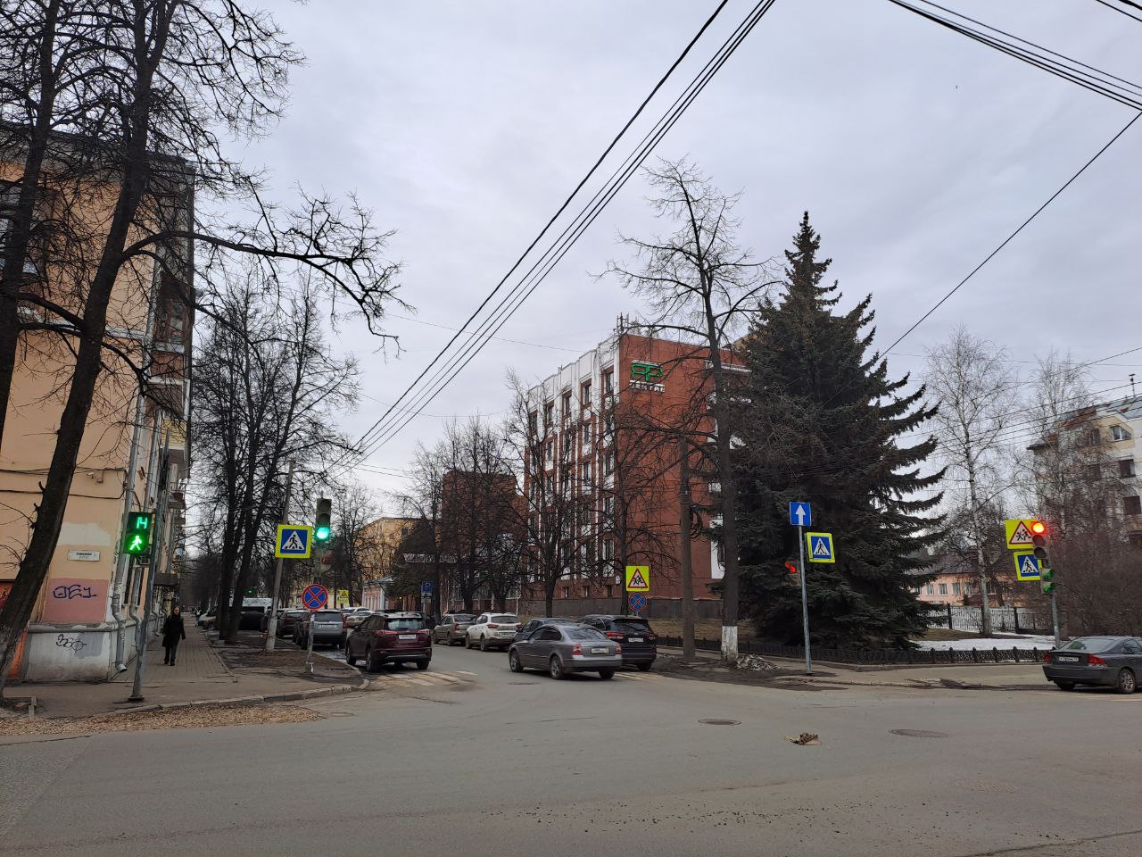 В Ярославле во время церемонии прощания с Юрием Ваксманом частично ...